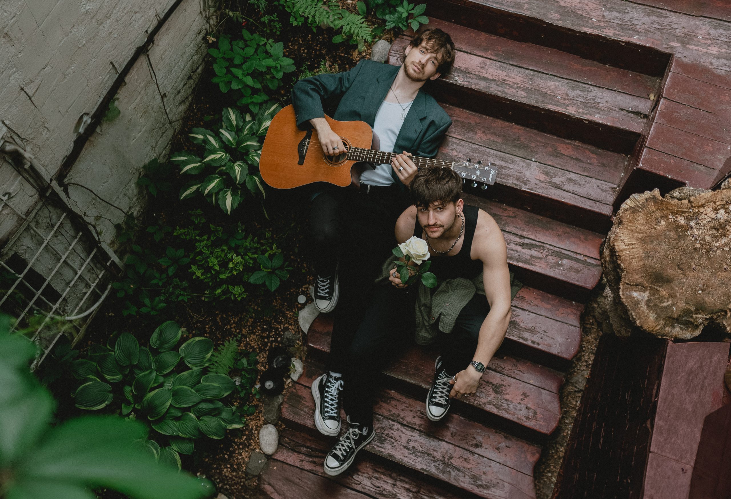 Як звучить кохання? Розповідають MOLODI у пісні «серенади»